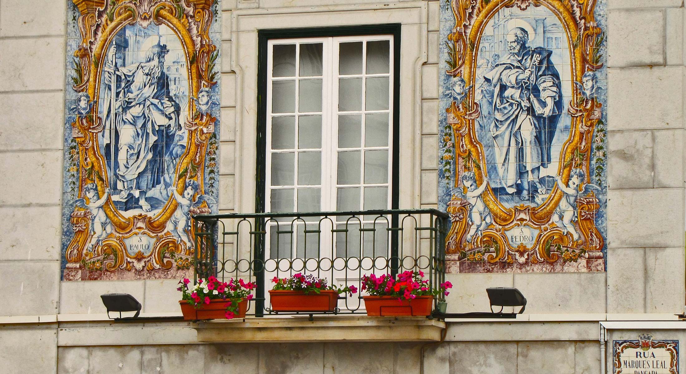 Five Stars | Authentic Experiences in Lisbon